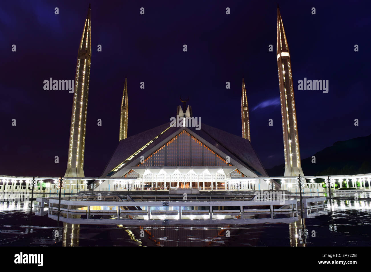 Islamabad mosque hi-res stock photography and images - Alamy