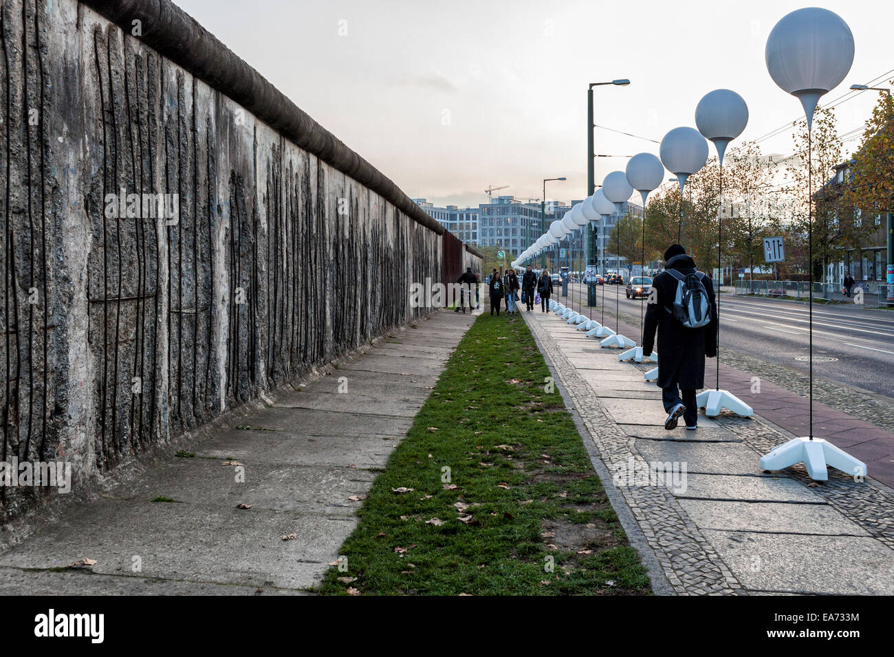 Walking berlin wall route hi-res stock photography and images - Alamy