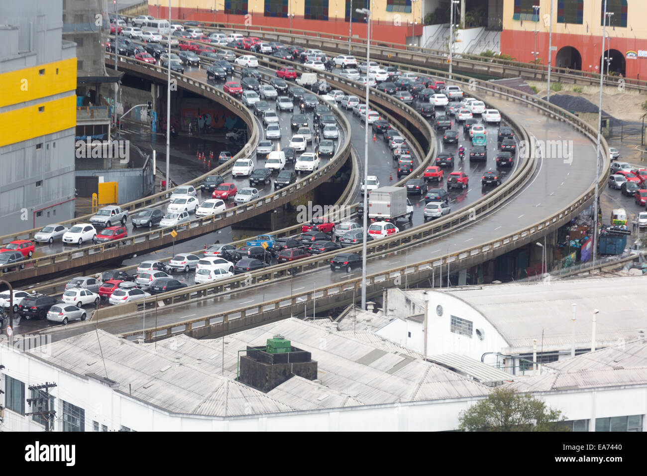 Sao Paulo, Brazil. 7th November, 2014. Traffic congestion on the East ...