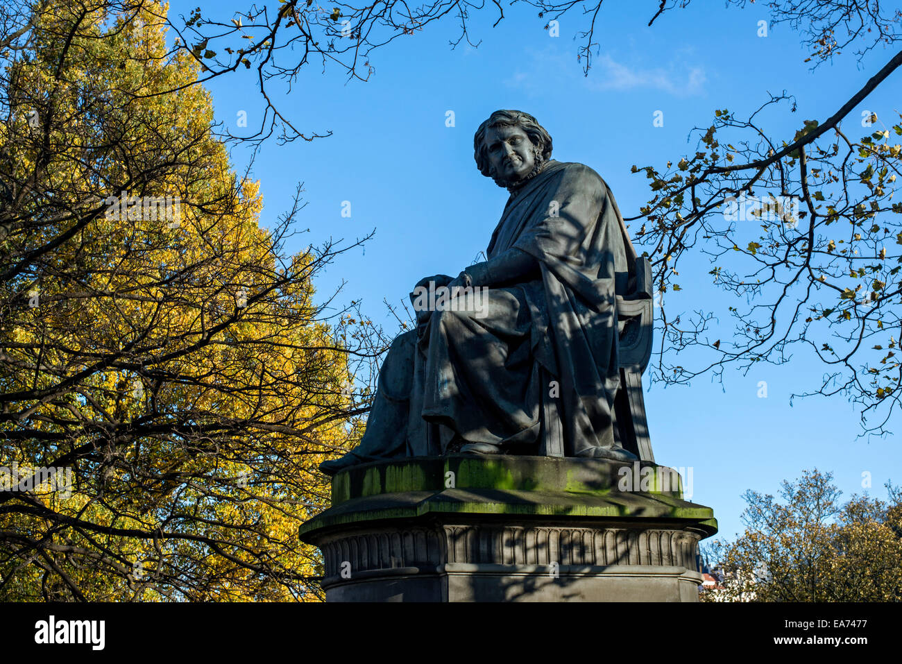 Memorial to Sir James Young Simpson, 1st Baronet (7 June 1811 – 6 May ...