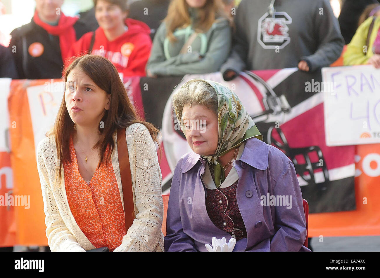 Sutton Foster and the cast of Violet perform on Today show Best of ...