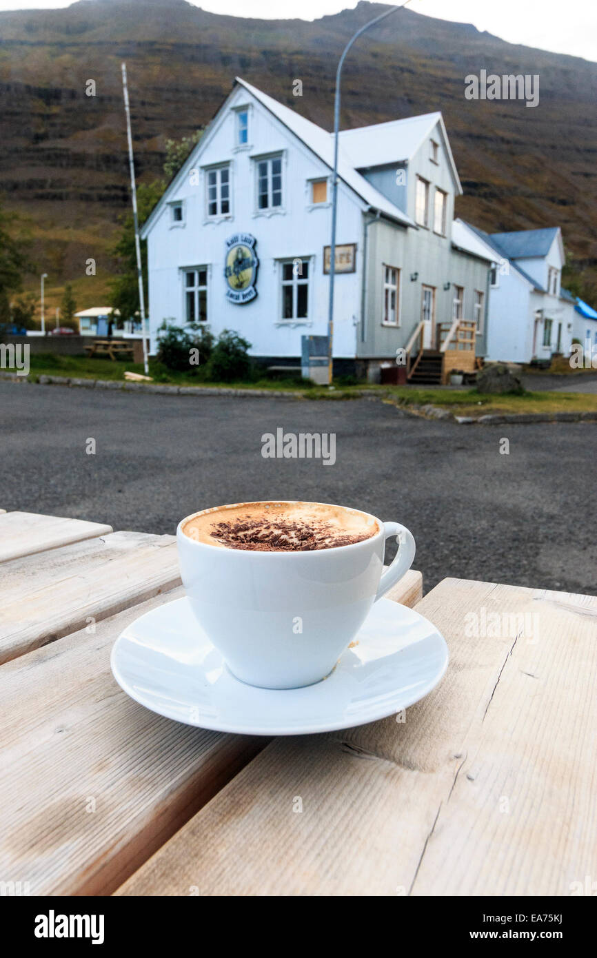 Cafe Iceland High Resolution Stock Photography and Images - Alamy