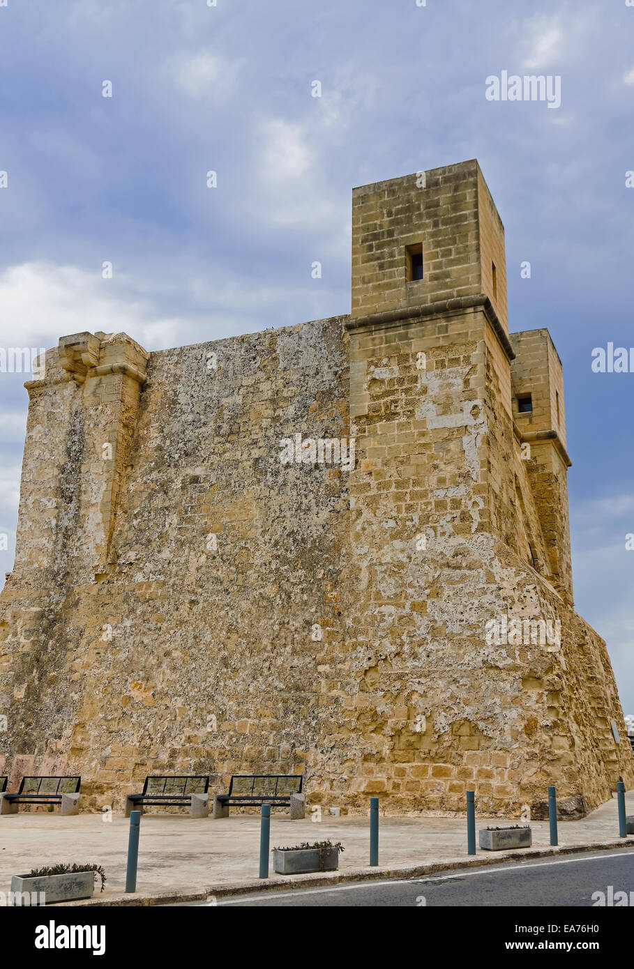 Malta, St Paul’s Bay: Wignacourt Tower, the oldest coastal defence post ...