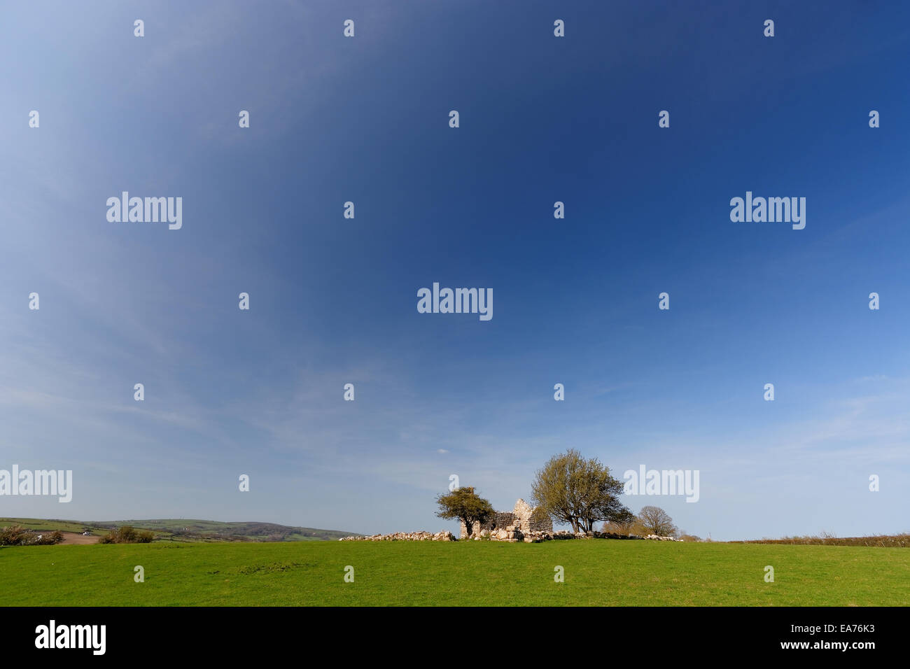 Limestone rubble walls hi-res stock photography and images - Alamy