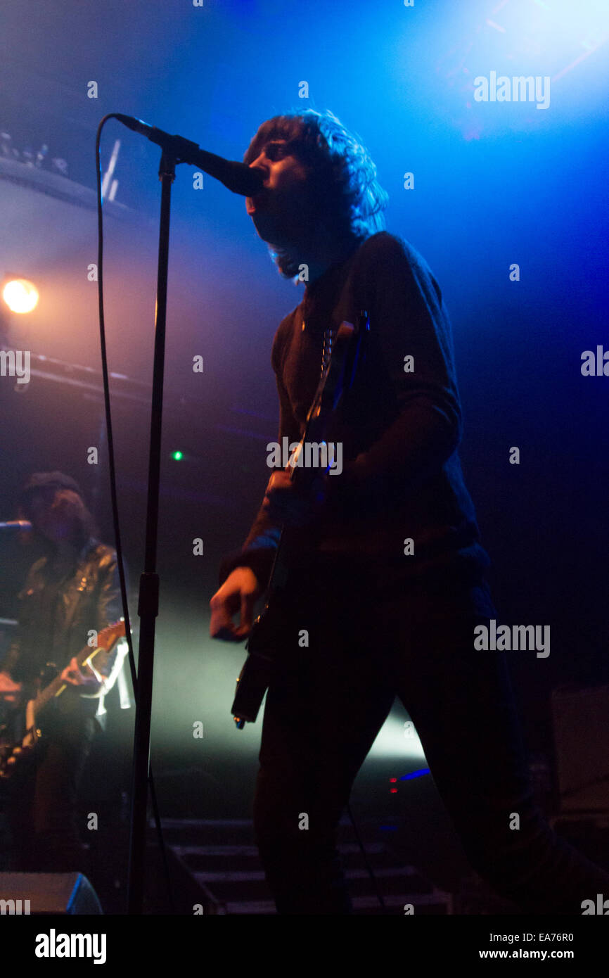Lead singer catfish hi-res stock photography and images - Alamy