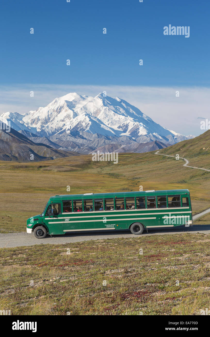 Tour Bus On Denali Park Stock Photos & Tour Bus On Denali Park Stock ...