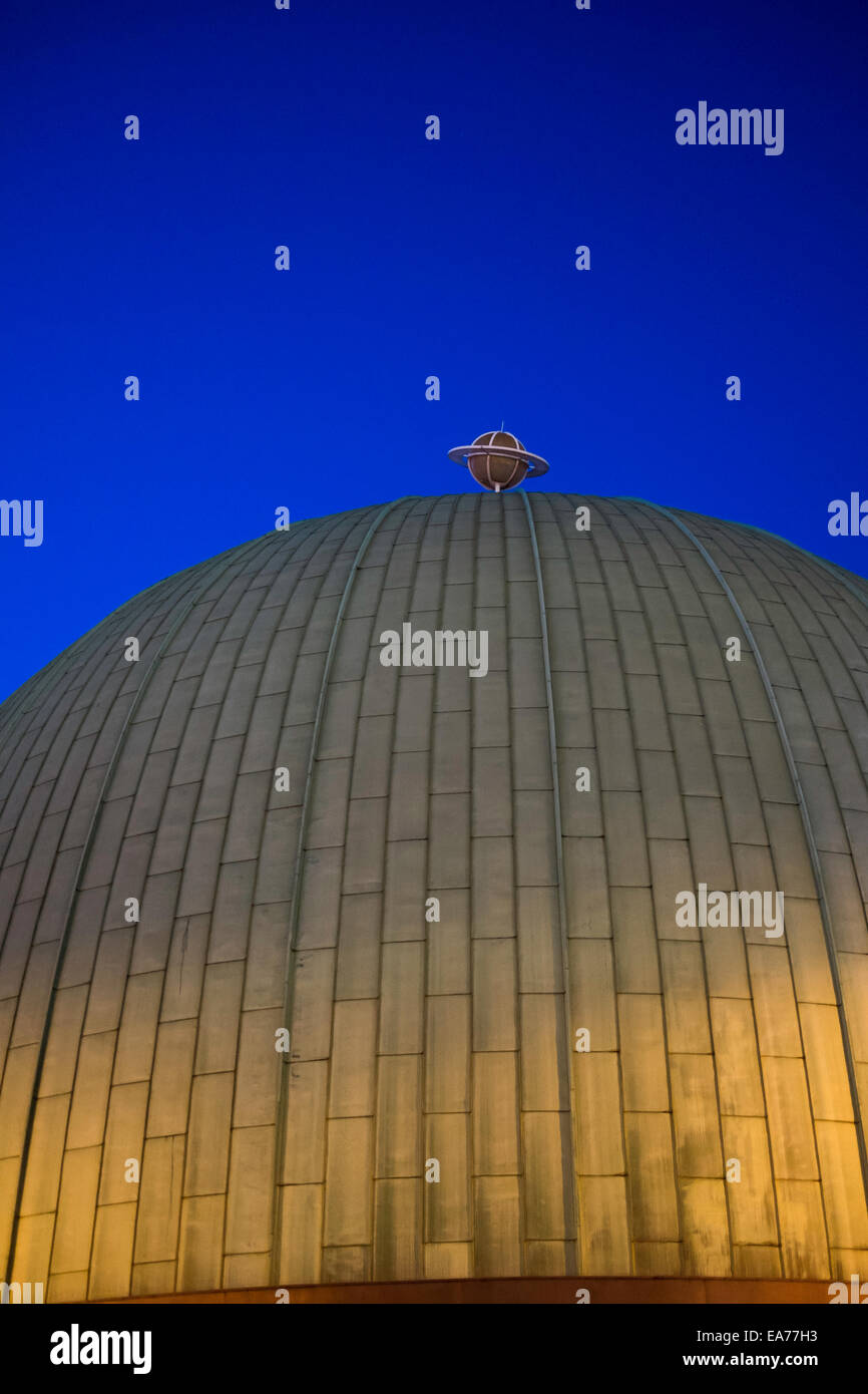 London planetarium hi-res stock photography and images - Alamy