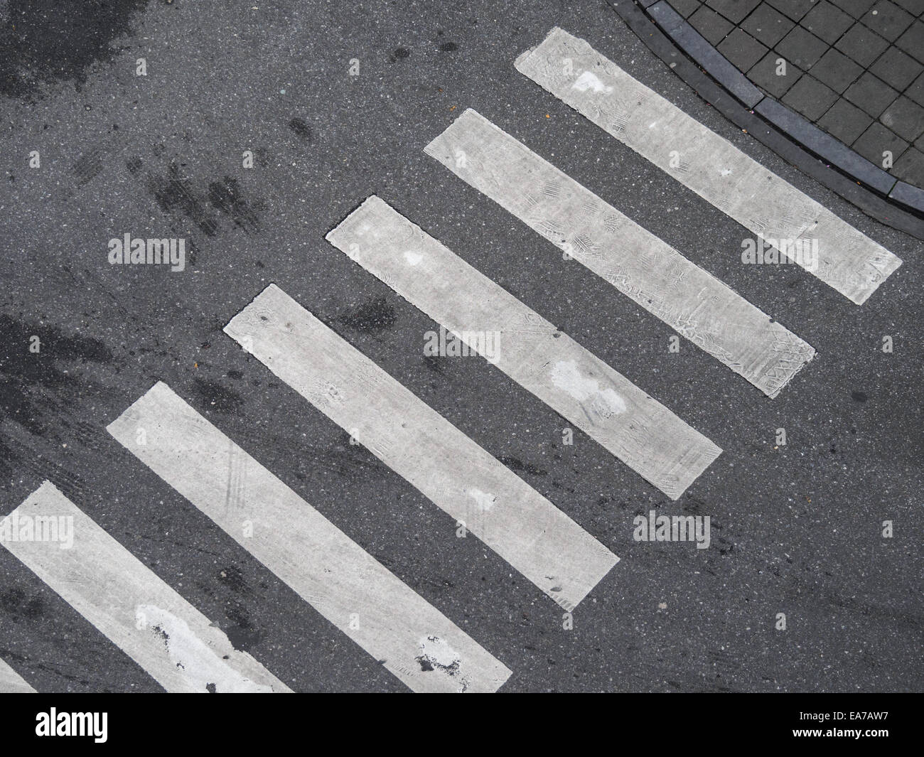 Crosswalk Aerial View Stock Photos & Crosswalk Aerial View Stock Images ...