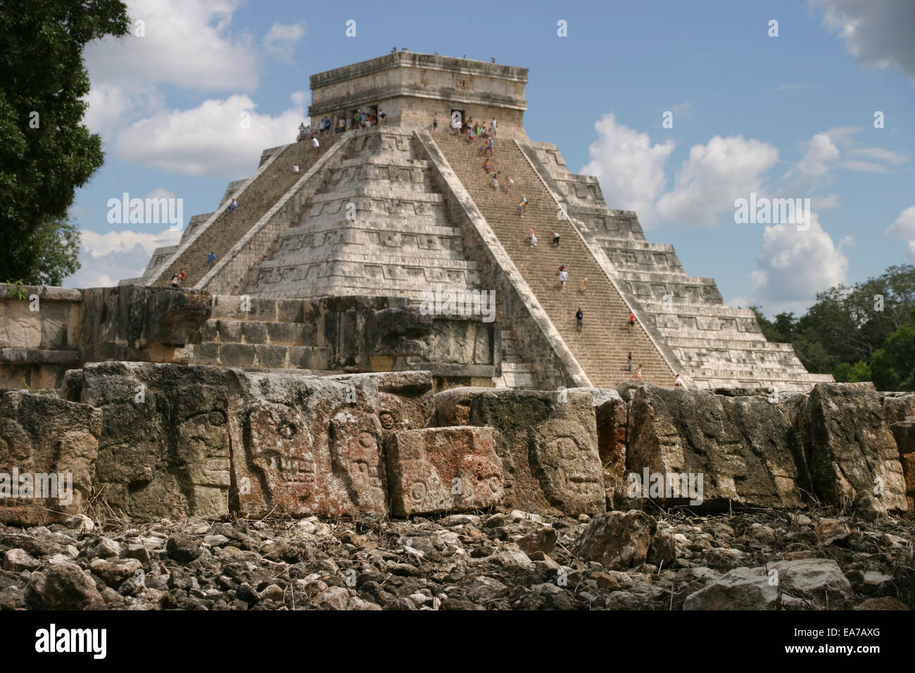 Temple of Kukulcan (El Castillo) in the Chichen Itza ruins in the Mayan ...