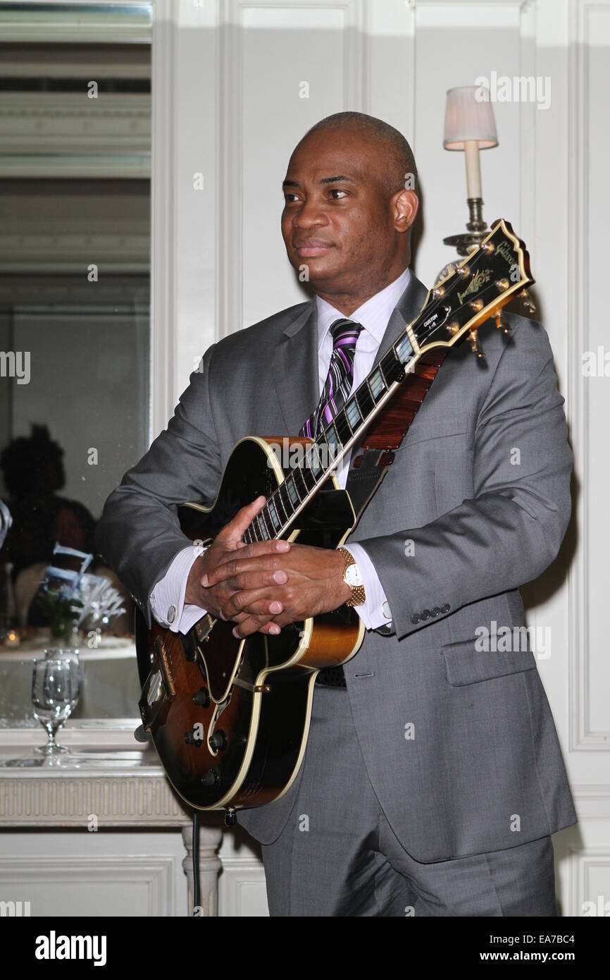 Finding The Right Notes Ron Carter Book Release and Foundation Soiree ...