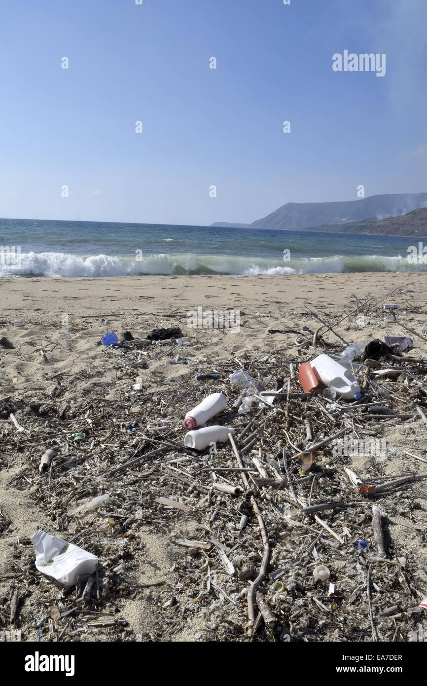 Environmental deterioration hi-res stock photography and images - Alamy