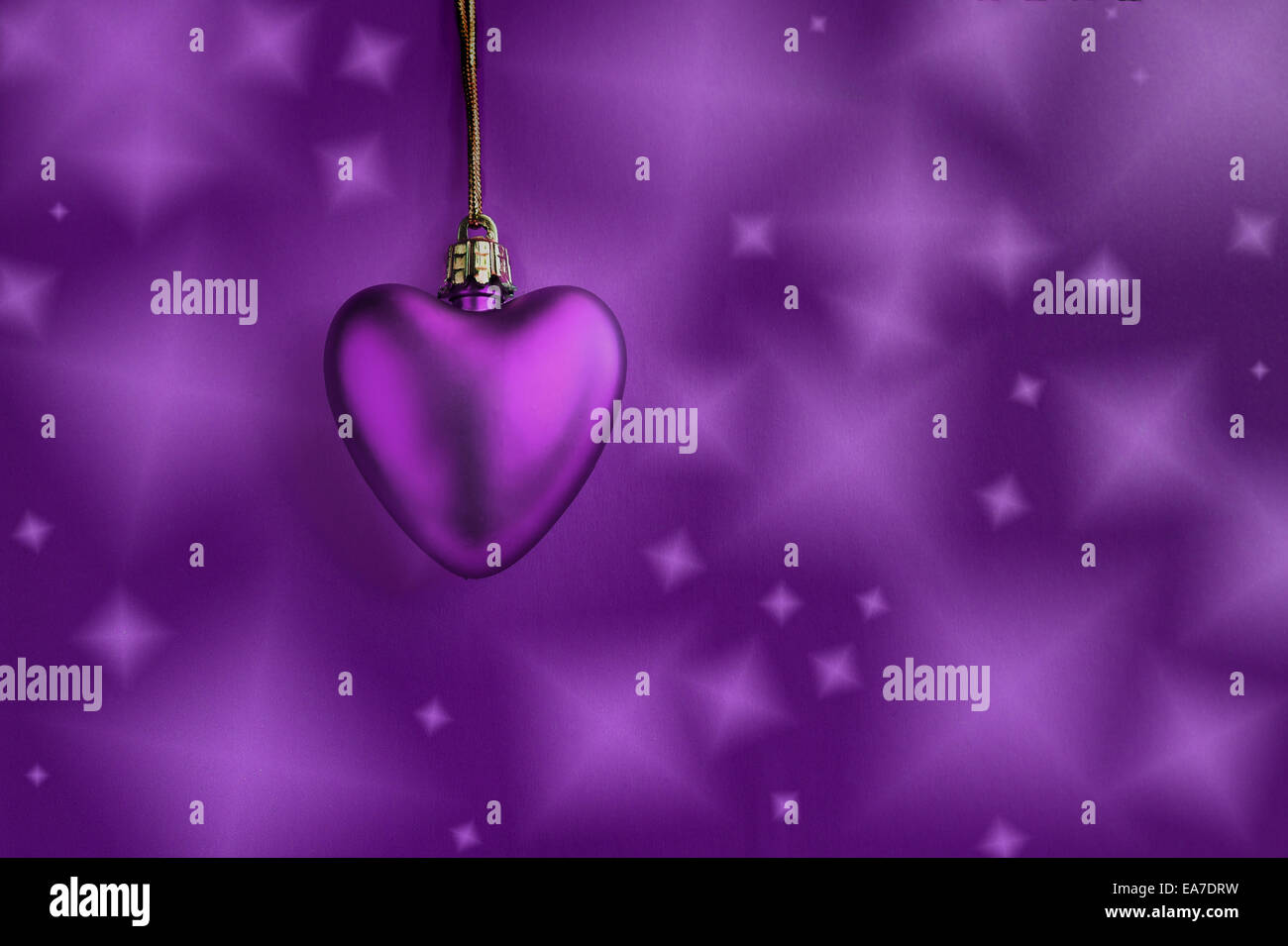 Lavender heart and purple background Stock Photo - Alamy