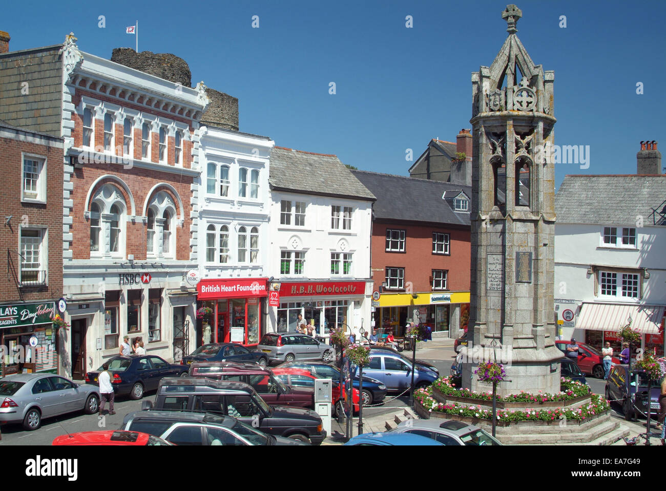 Launceston cornwall war memorial hi-res stock photography and images ...