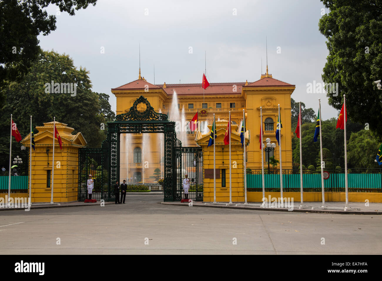 Government building in hanoi vietnam hi-res stock photography and ...