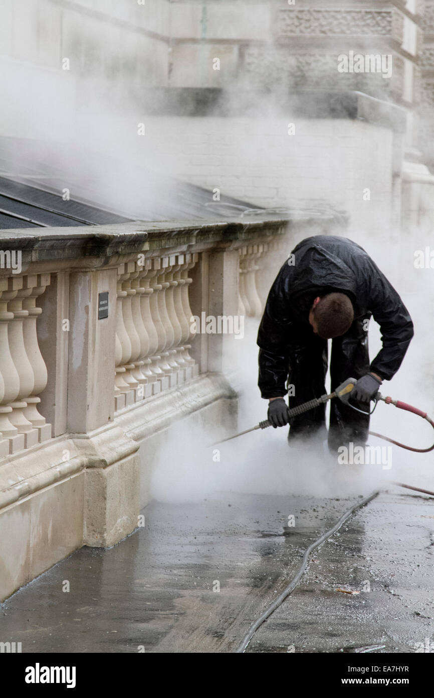 Westminster council street cleaning hi-res stock photography and images ...