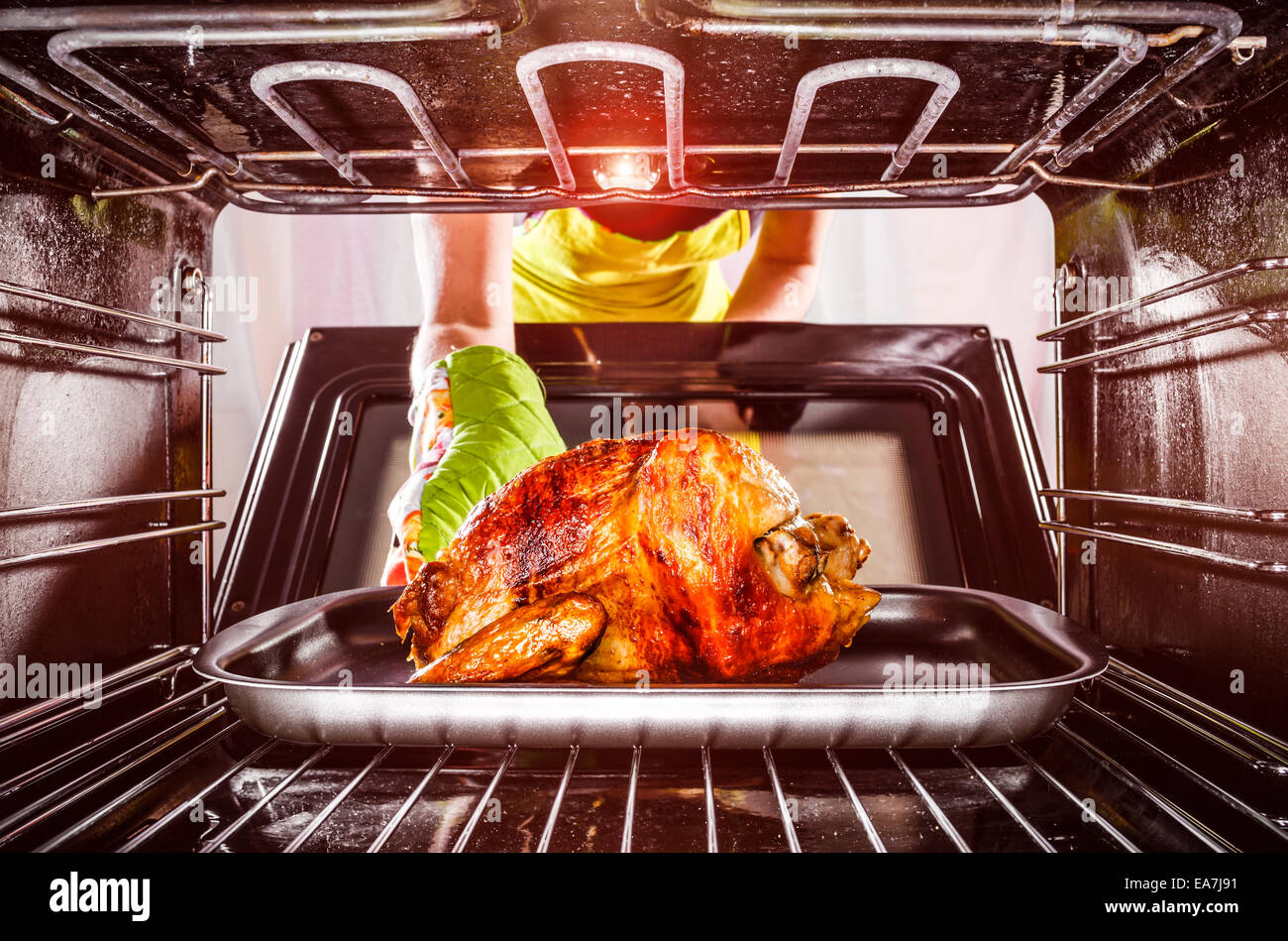 Cooking roast oven hi-res stock photography and images - Alamy