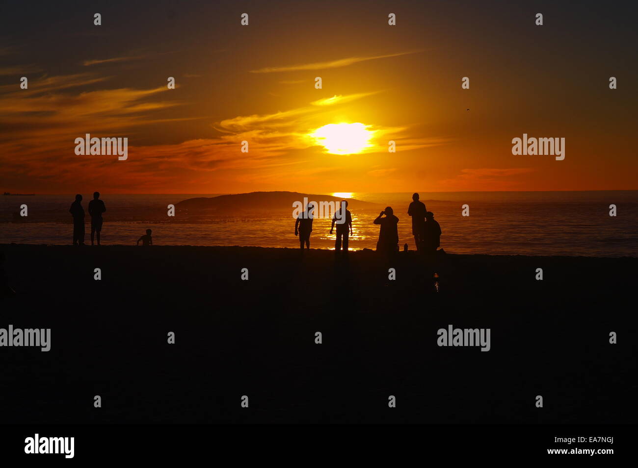 Sunrise camps bay hi-res stock photography and images - Alamy