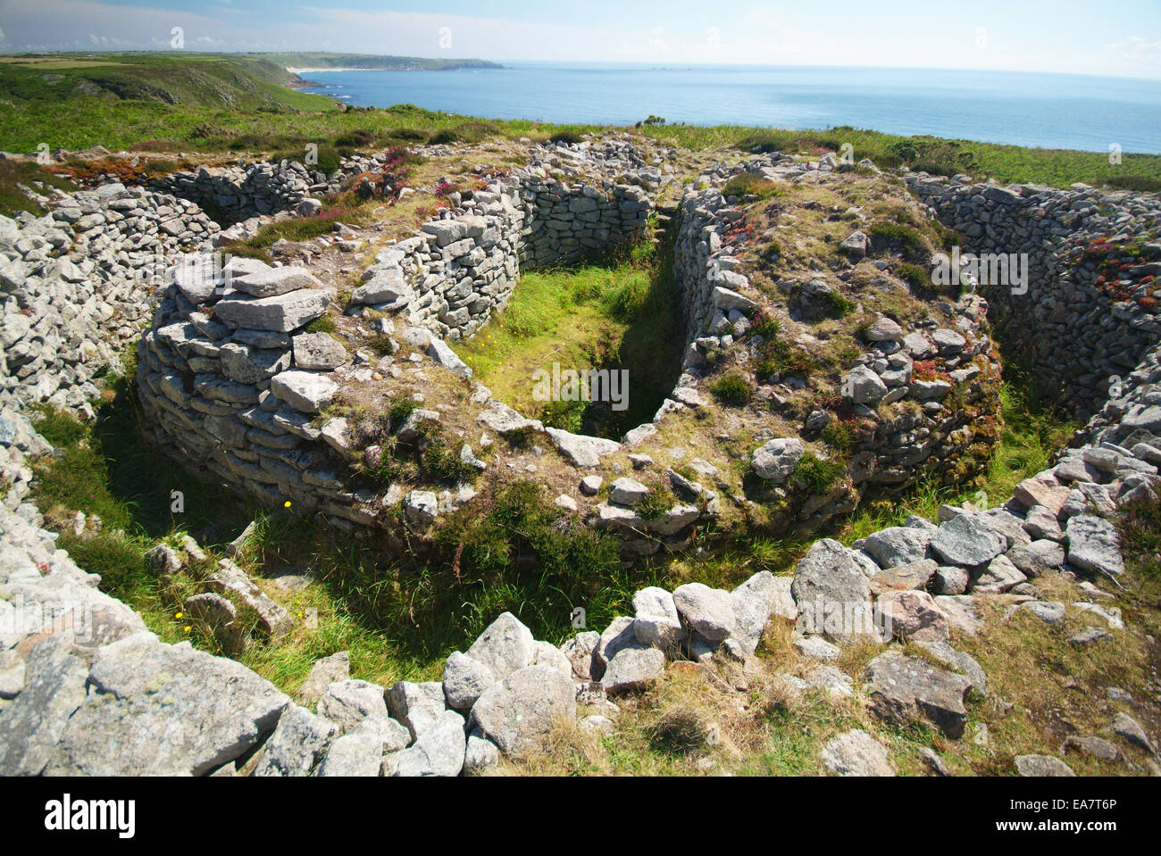 Ballowall Barrow chambered Cairn a Bronze Age Burial Chamber Circa 1400 ...