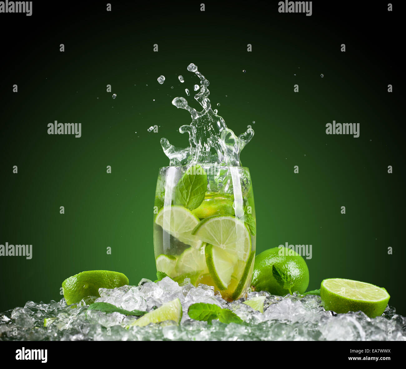 Citrus drink splash hi-res stock photography and images - Alamy