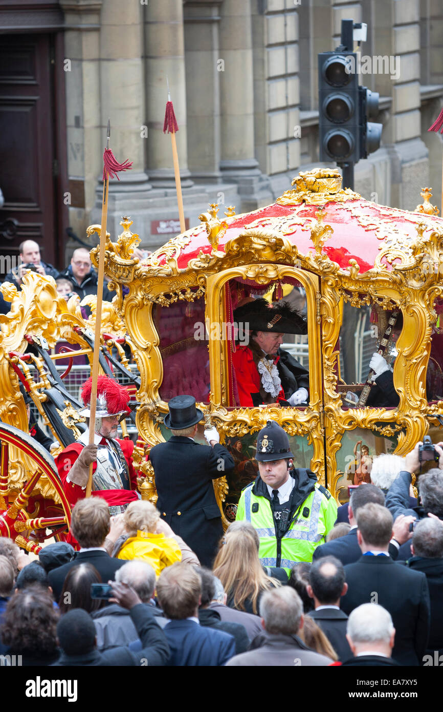 Lord mayor's show 2014 hi-res stock photography and images - Alamy