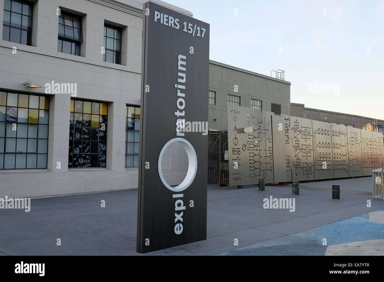 Exploratorium Children's Science Museum, San Francisco, CA Stock Photo ...