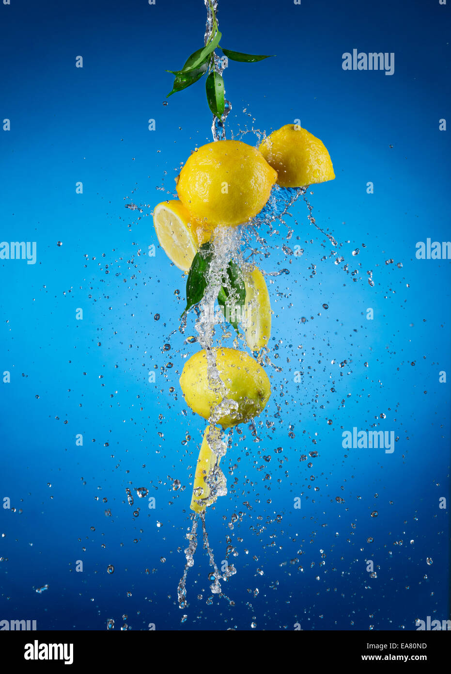 Lemon with water splash hi-res stock photography and images - Alamy