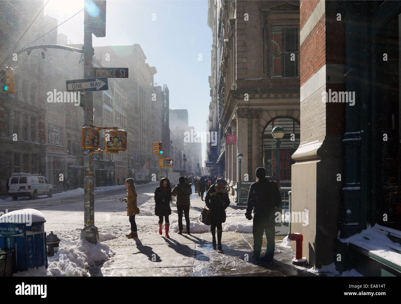 Manhattan winter street scene with snow Stock Photo - Alamy