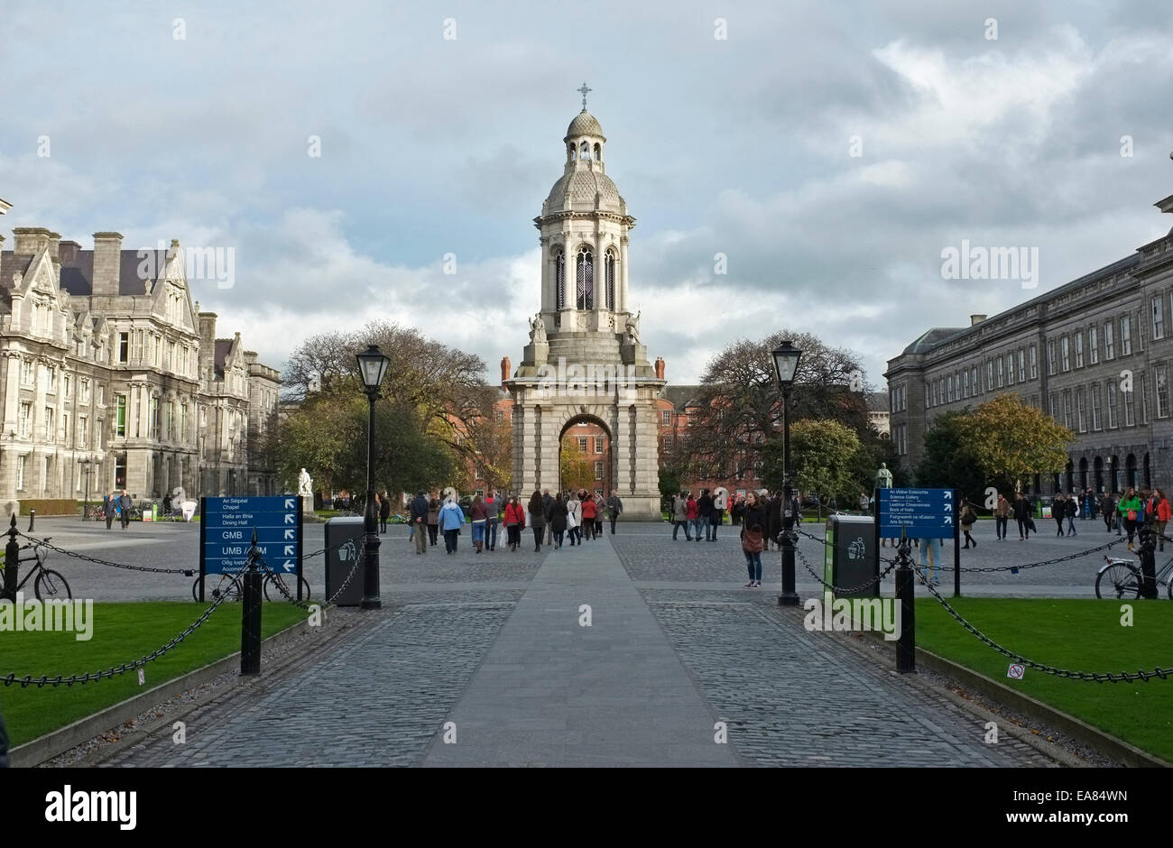 THE GROUNDS AT TRINITY COLLEGE DUBLIN, IRELAND Stock Photo - Alamy