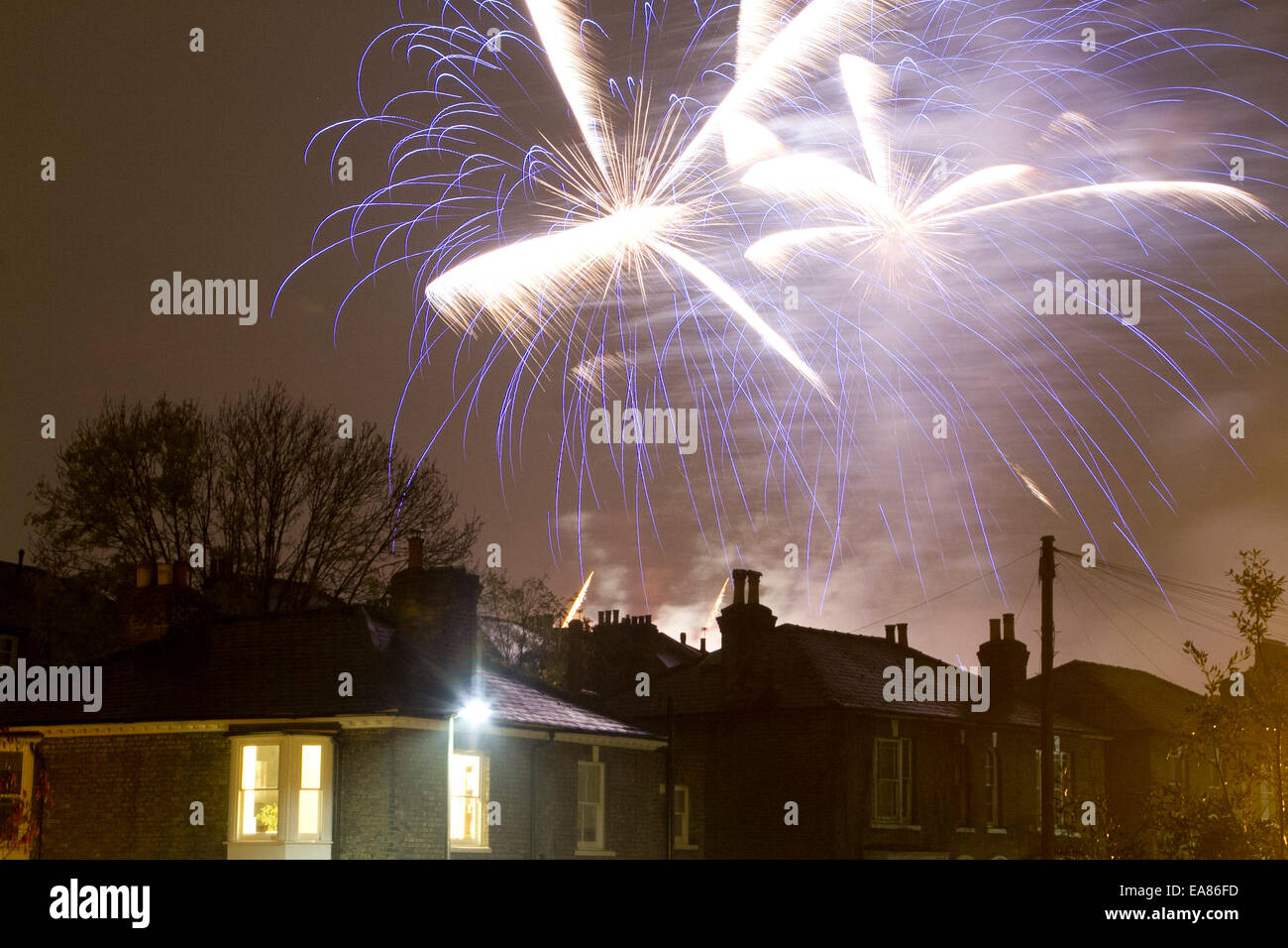 Wimbledon London,UK. 8th November 2014. Spectacular fireworks display ...