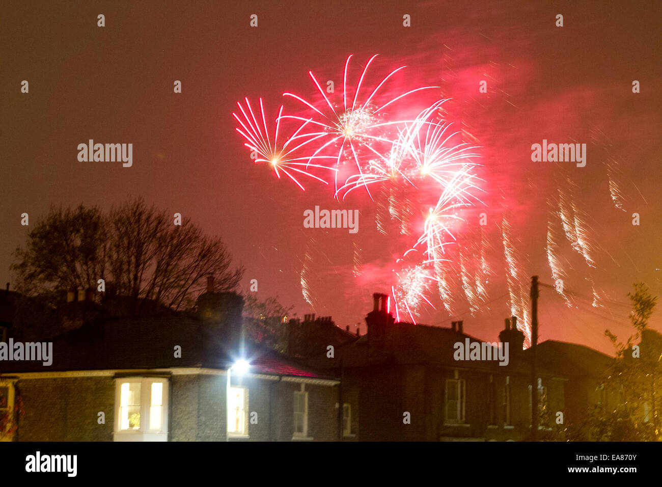 Wimbledon London,UK. 8th November 2014. Spectacular fireworks display ...