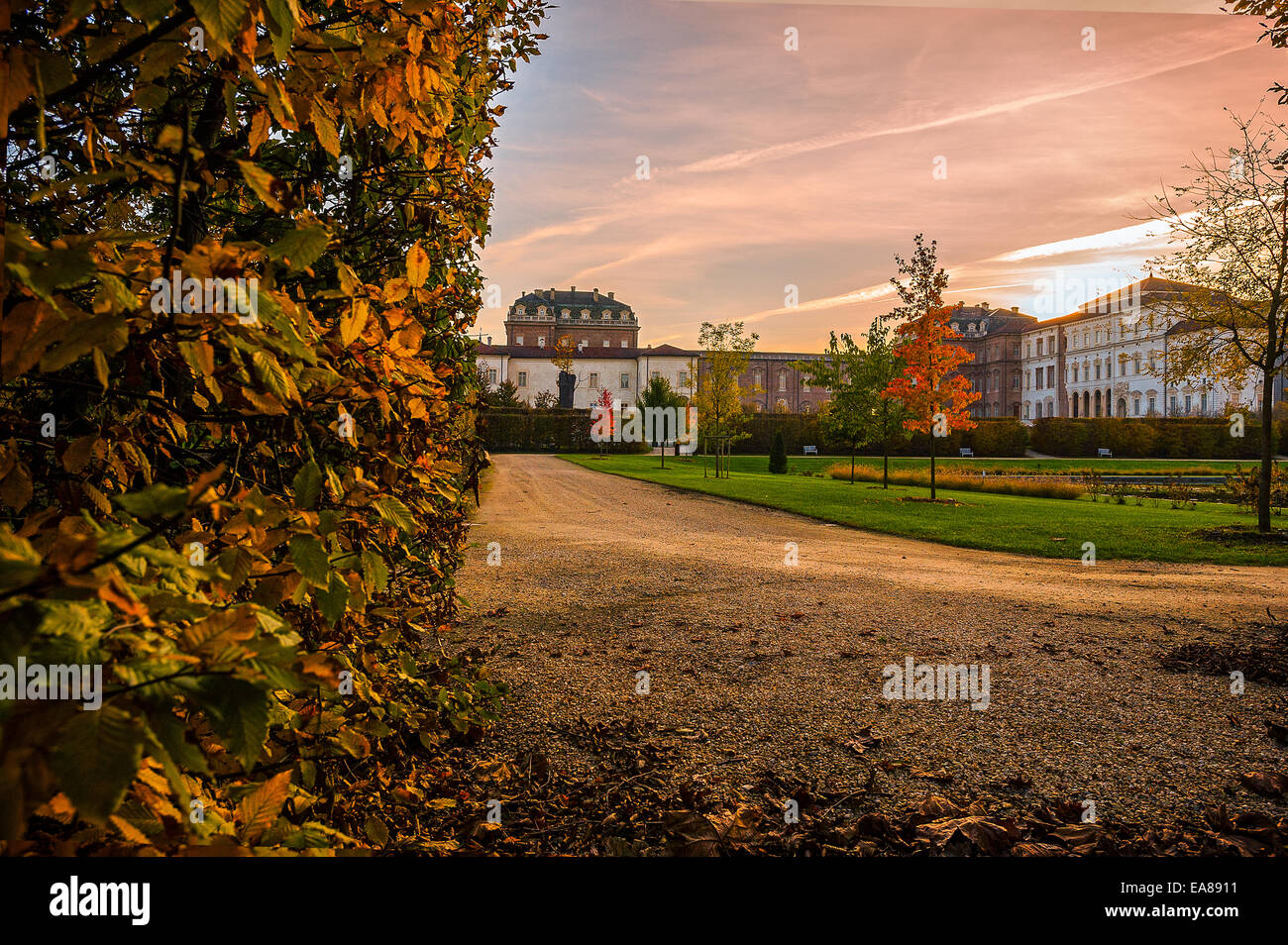 Palace stables hi-res stock photography and images - Alamy