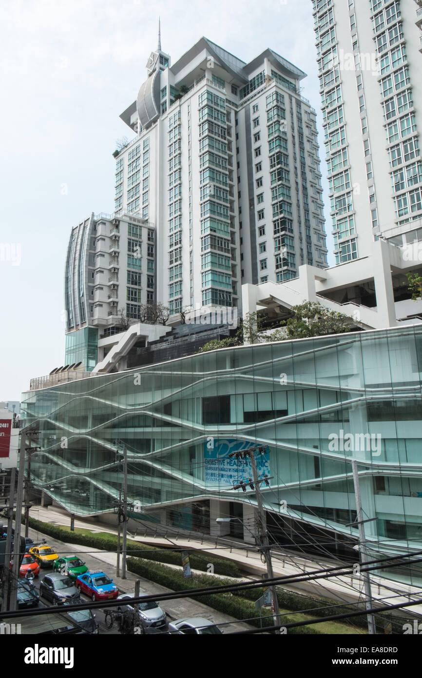 High rise office tower block and mediplex shopping center hi-res stock ...