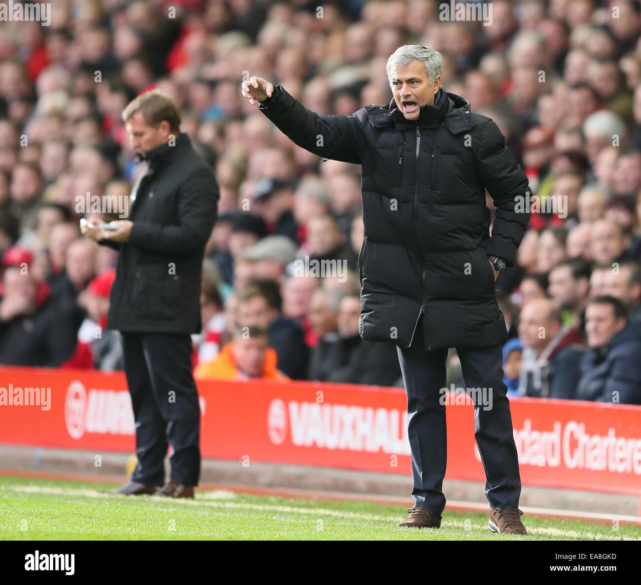 Chelsea vs liverpool premier league hi-res stock photography and images ...