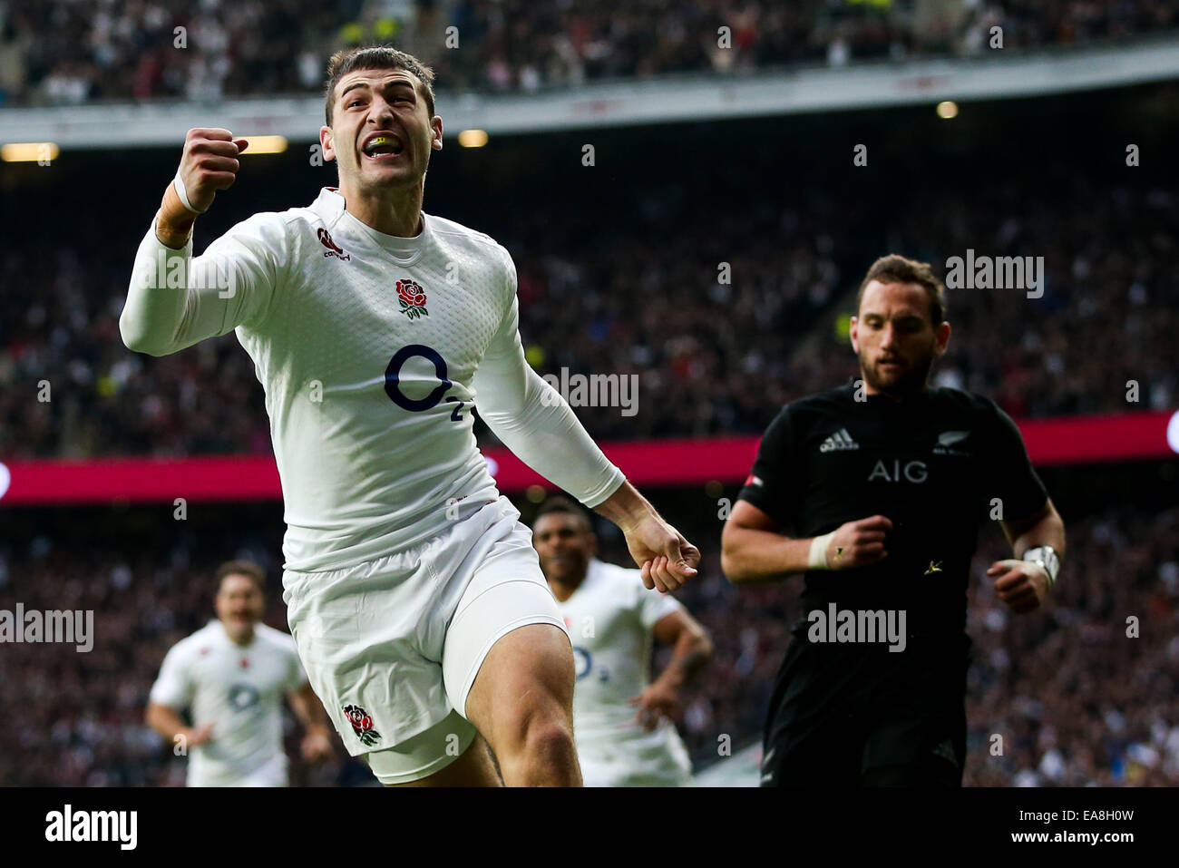 London, UK. 8th Nov, 2014. England's Jonny May scoring his side's 1st ...