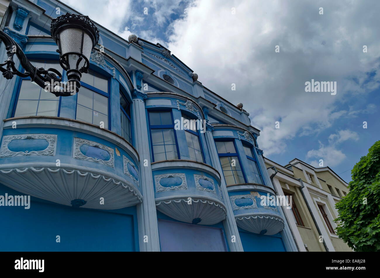 Bow window hi-res stock photography and images - Alamy