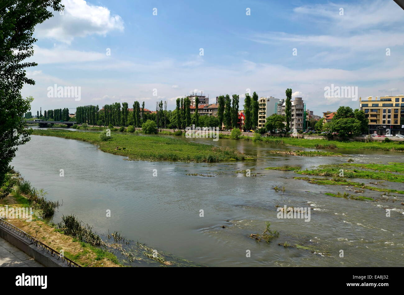River Maritsa in Plovdiv town, Bulgaria. Covered bridge Stock Photo - Alamy