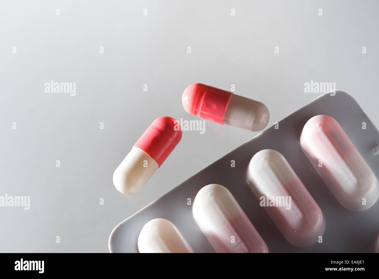 Pain relief drug capsule and blister package to protect and ensure sell ...