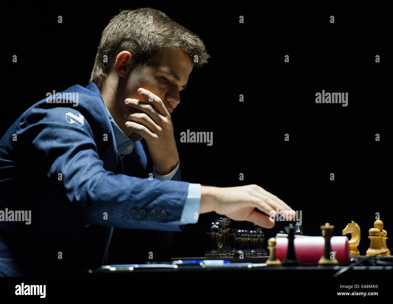 Magnus Carlsen High Resolution Stock Photography and Images - Alamy