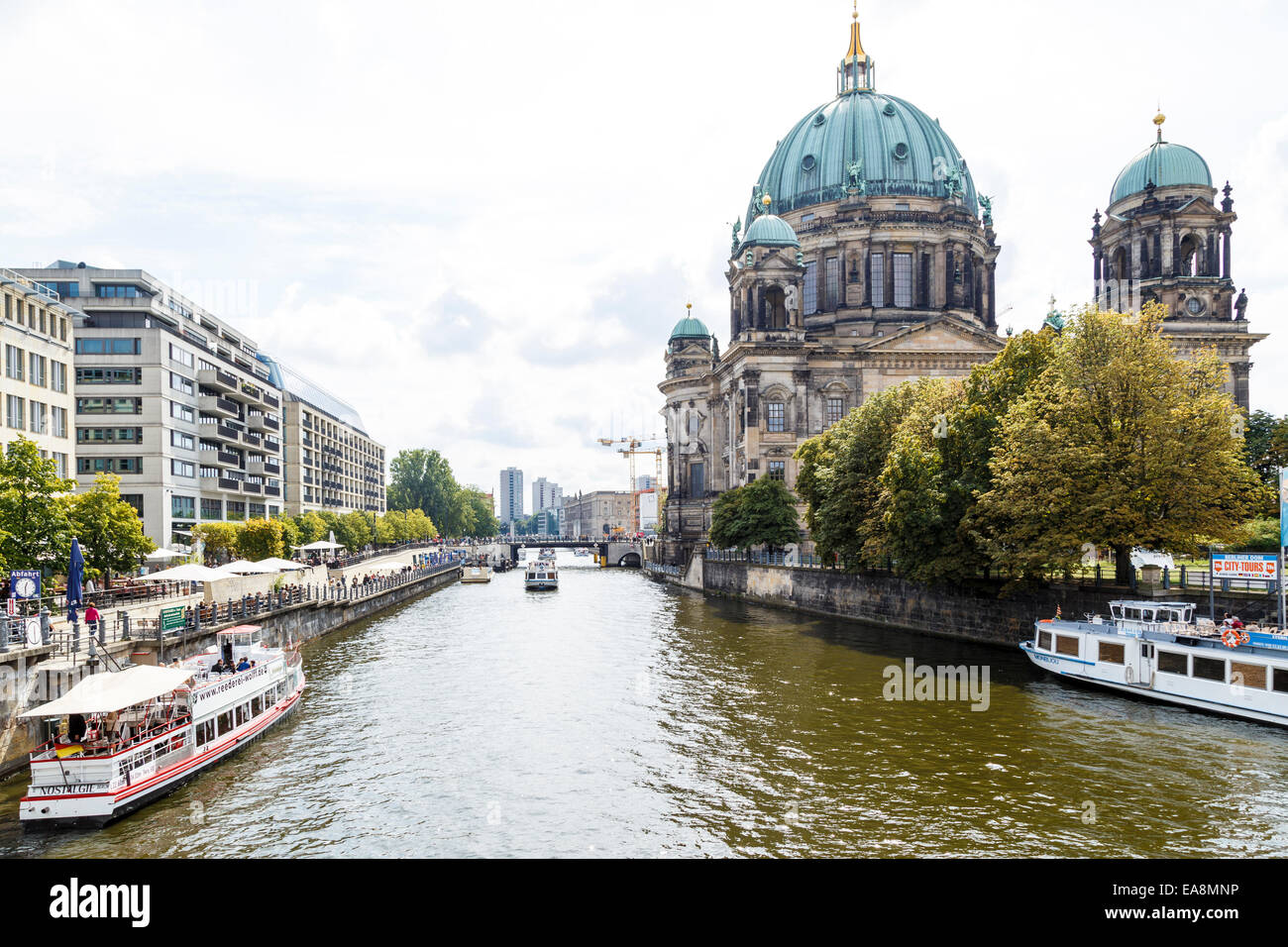 Spree riverside dome berlin hi-res stock photography and images - Alamy