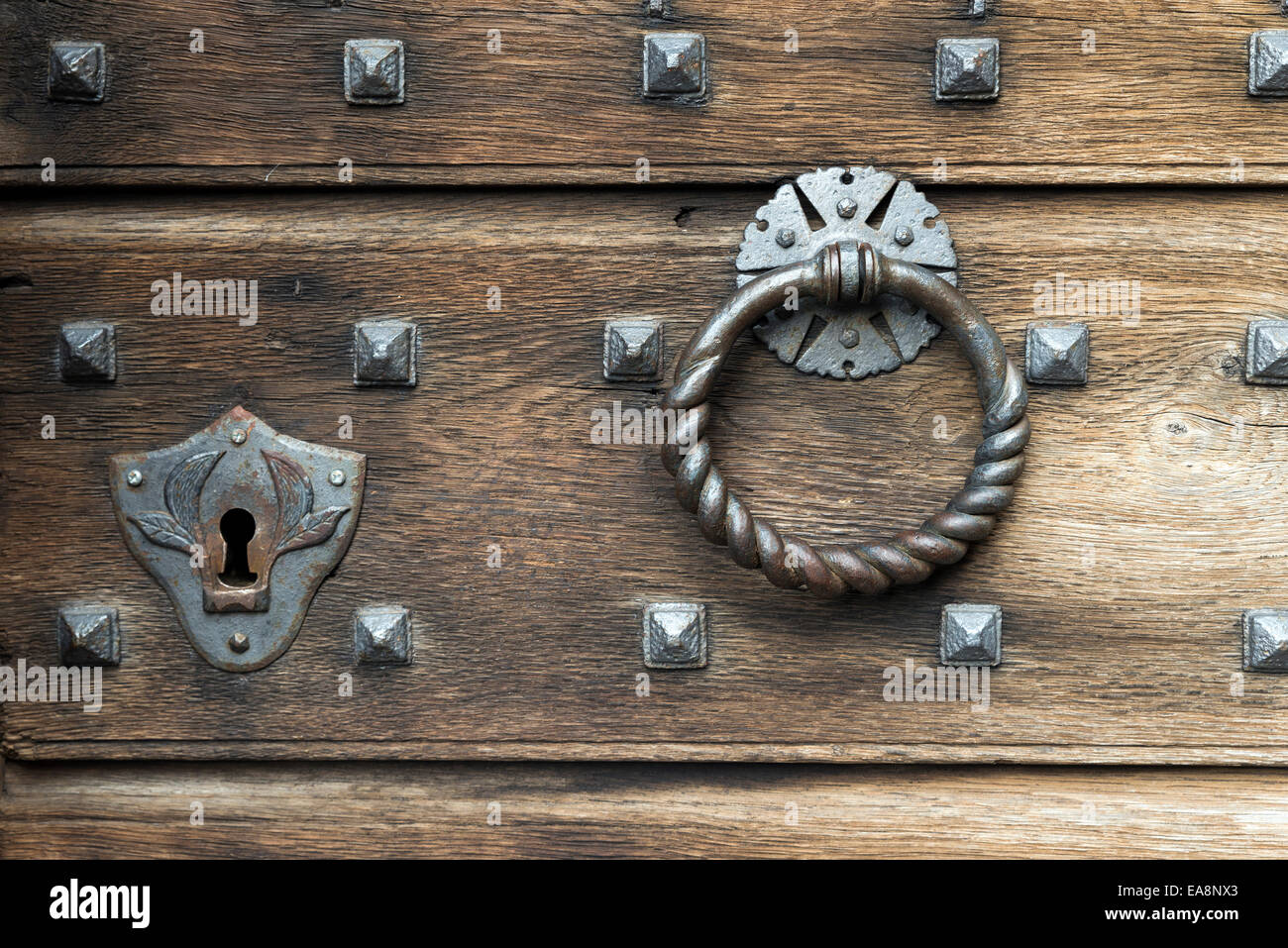 Ancient door lock hi-res stock photography and images - Alamy