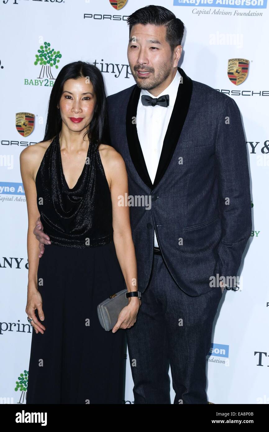 Paul song and lisa ling hi-res stock photography and images - Alamy