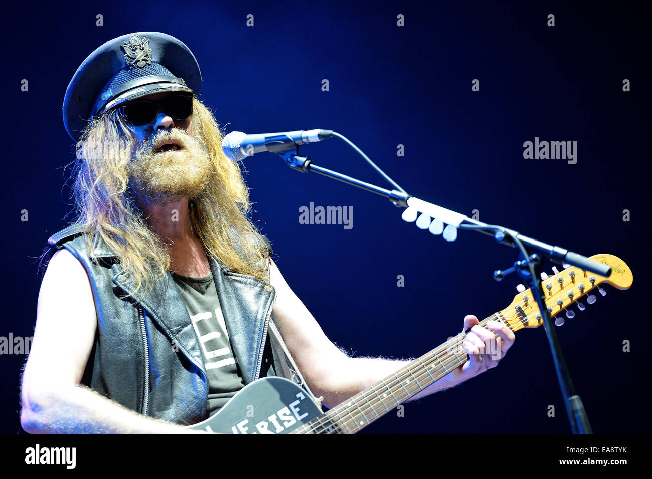 Julian cope hi-res stock photography and images - Alamy