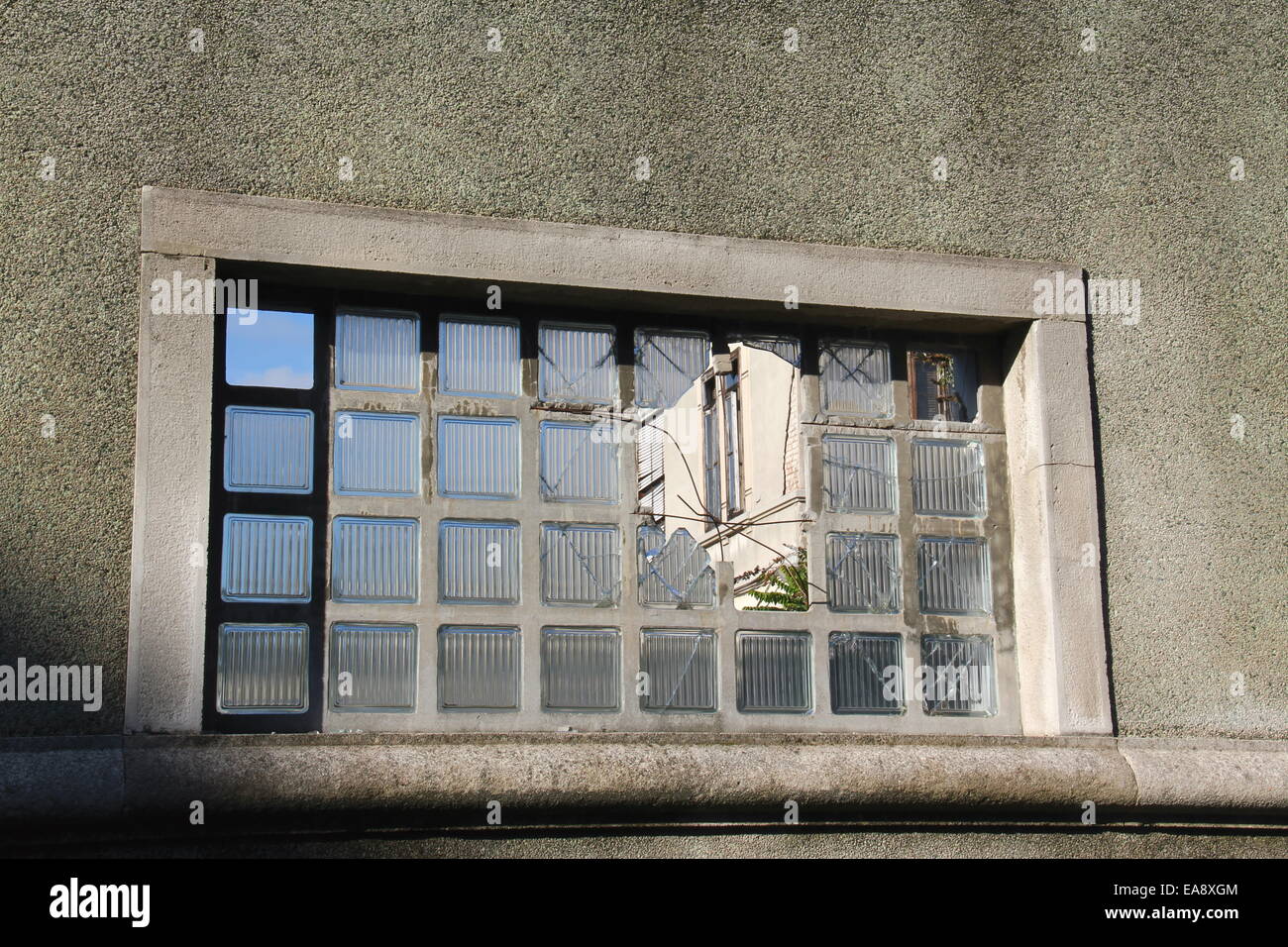 Diamond window frame hi-res stock photography and images - Alamy