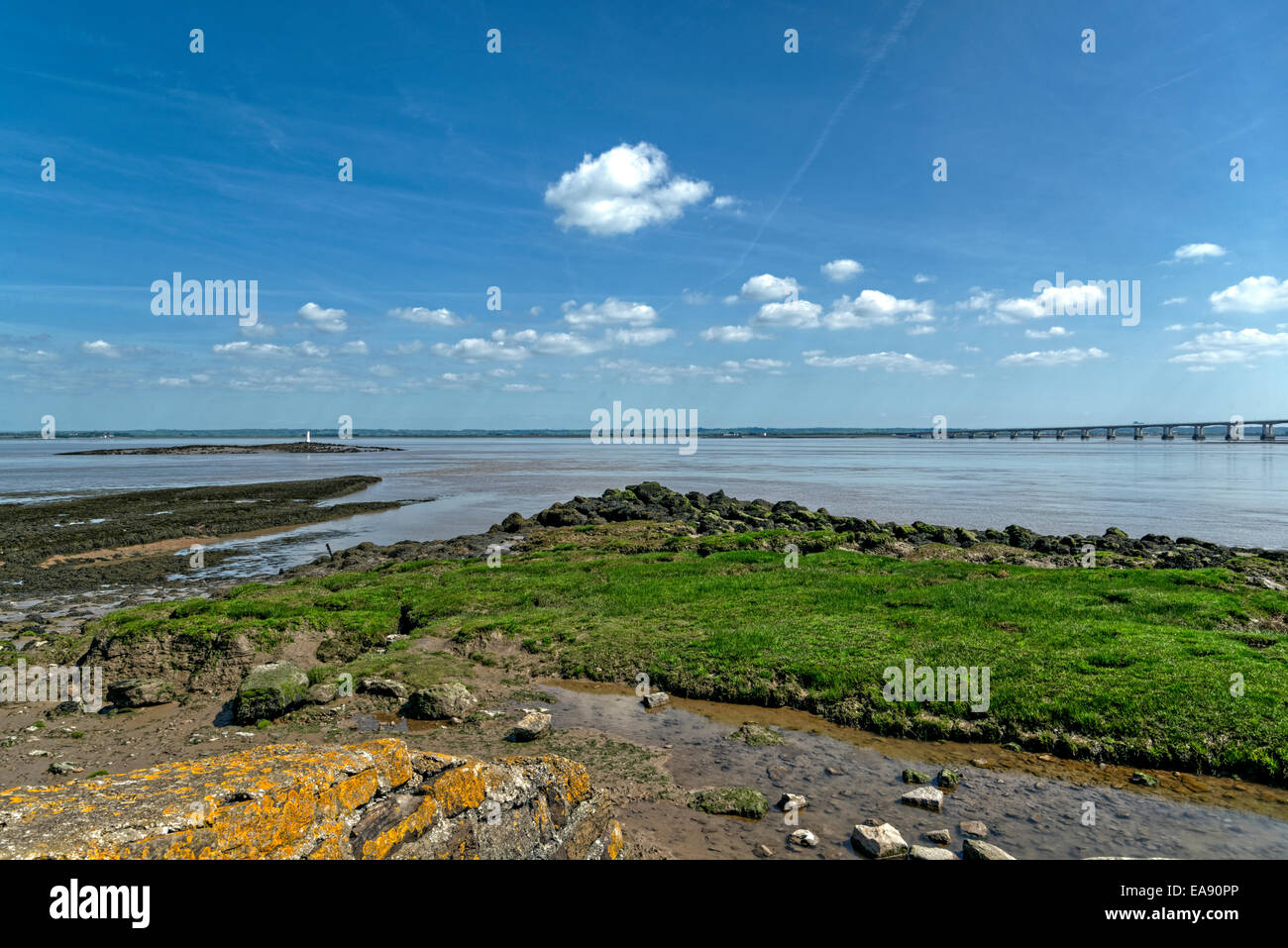 Black tide hi-res stock photography and images - Alamy