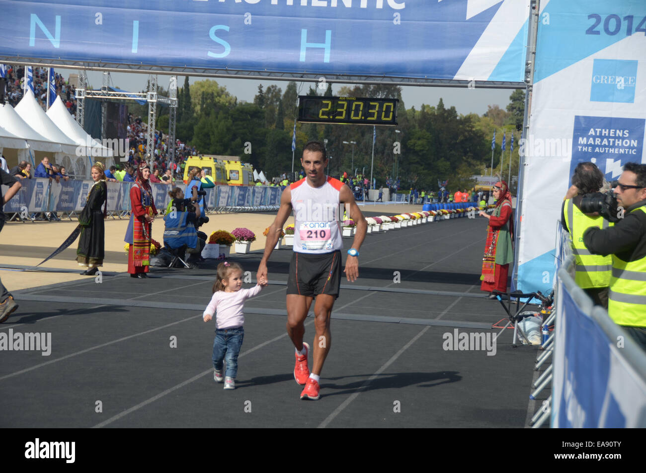 Dimitris Theodorakakos is the second Greek runner to complete the 32nd ...