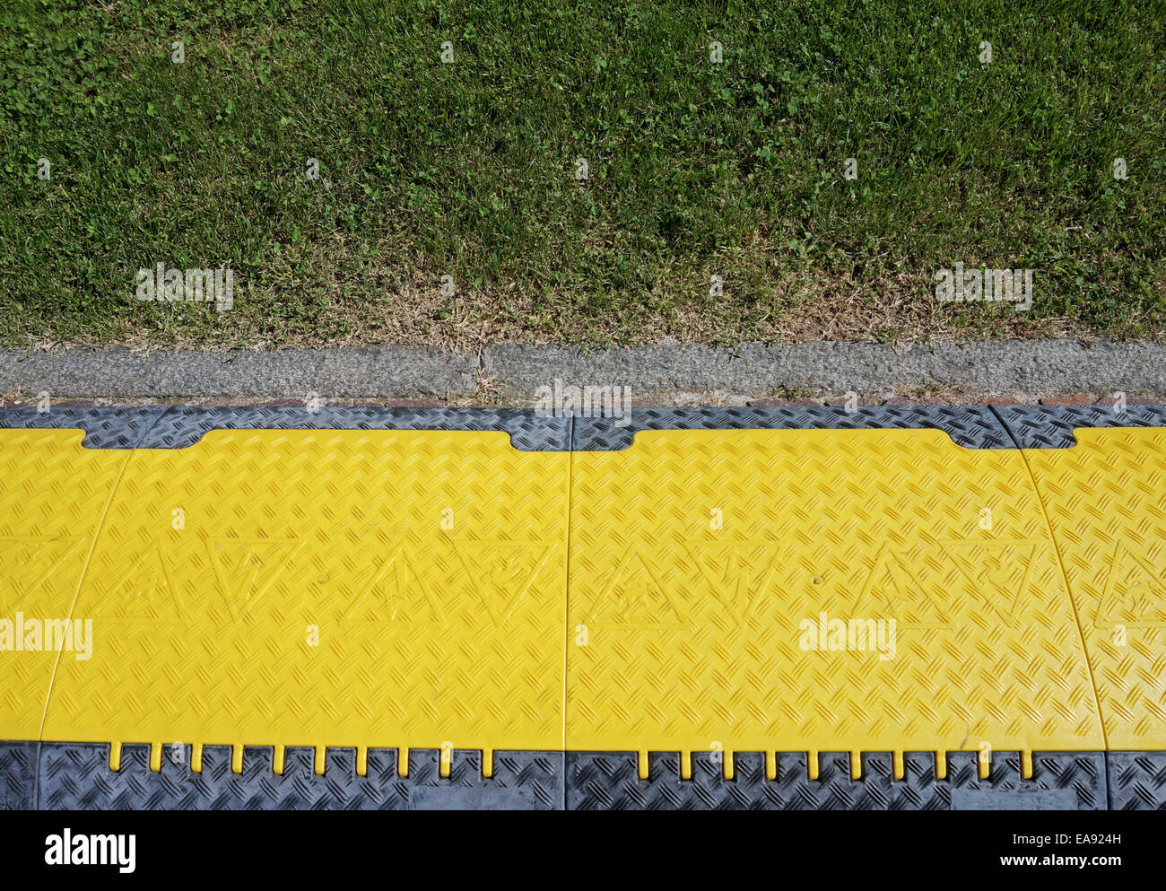 Disabled ramp hi-res stock photography and images - Alamy