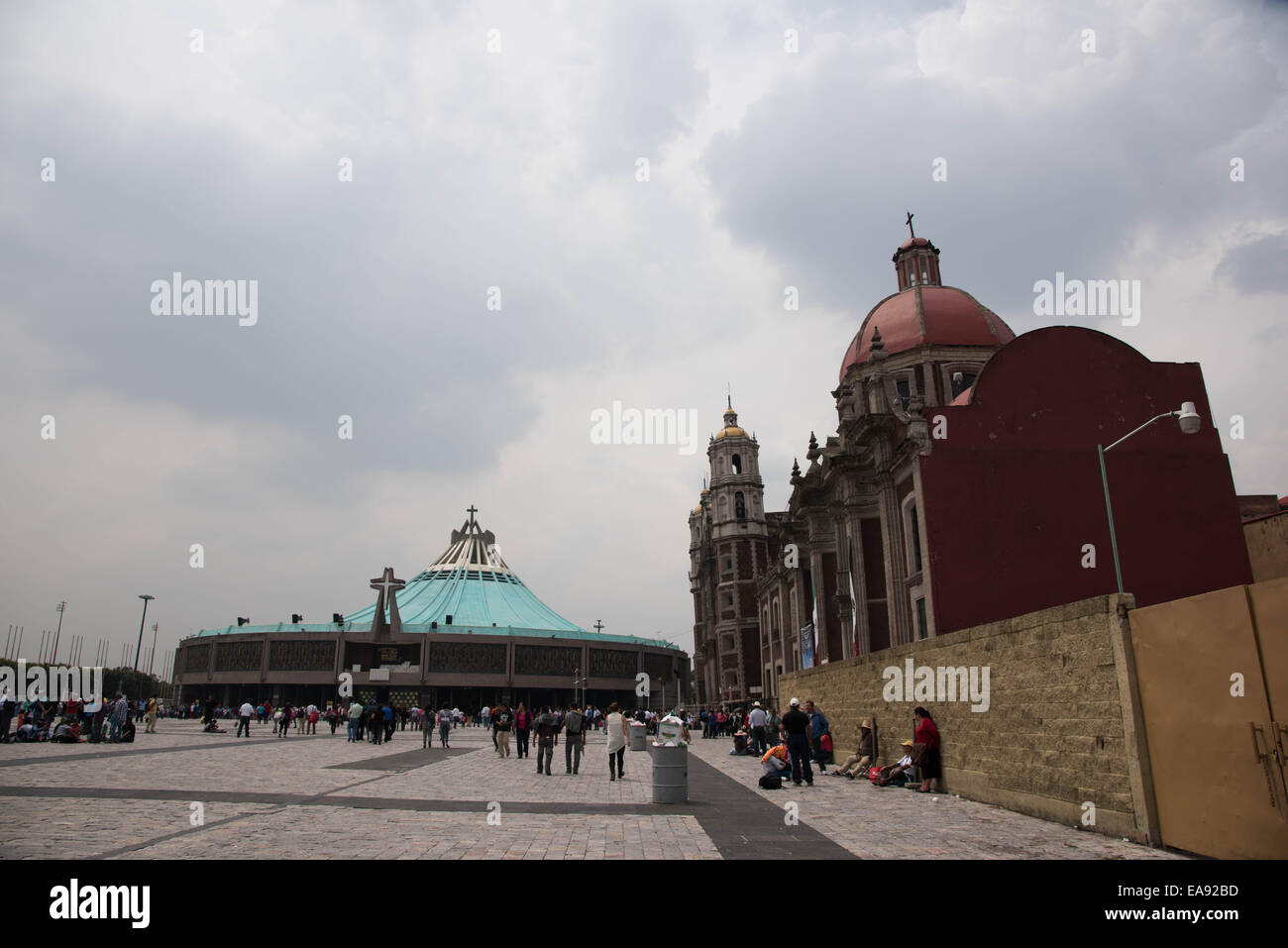 Basilica of our lady of guadalupe hi-res stock photography and images ...