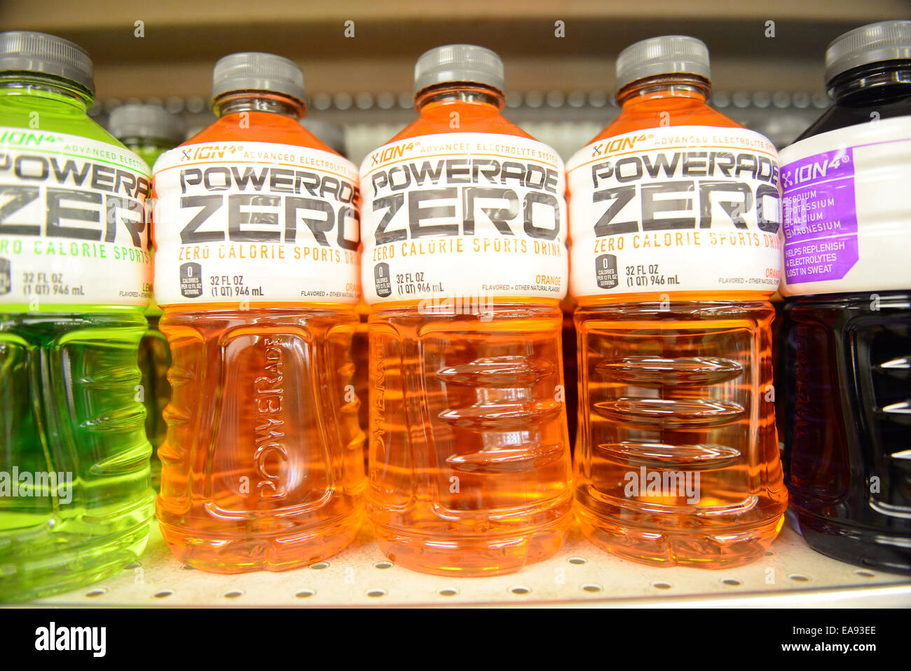 Powerade hi-res stock photography and images - Alamy