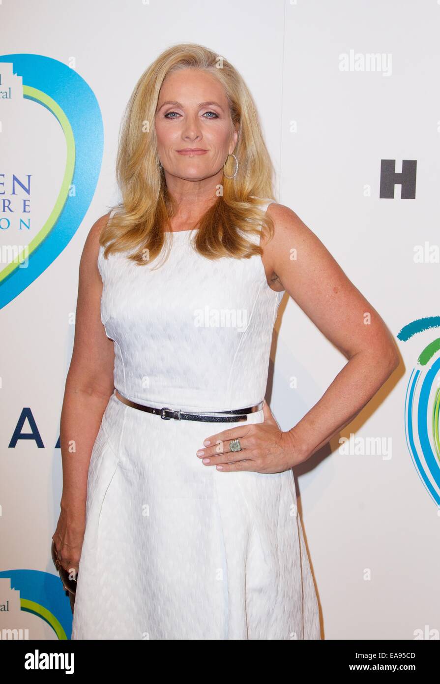 Alex witt hi-res stock photography and images - Alamy