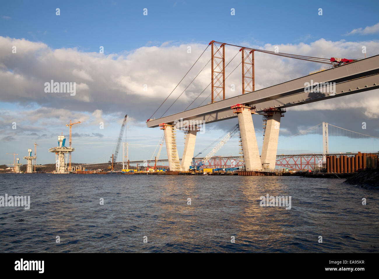 Forth bridge edinburgh hi-res stock photography and images - Alamy